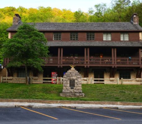 Lodging - Roaring River State Park