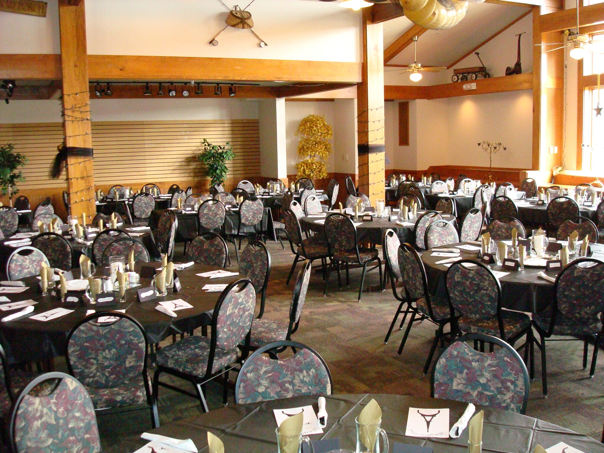 Restaurant - Roaring River State Park